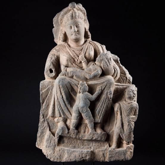 දරුවා වඩාගත් දේවතාවිය - BODHI SABHAVA